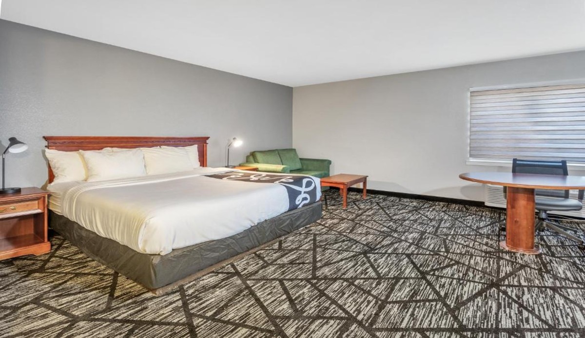 La Quinta Inn Cleveland Independence Hotel | Hotels in Independence Ohio